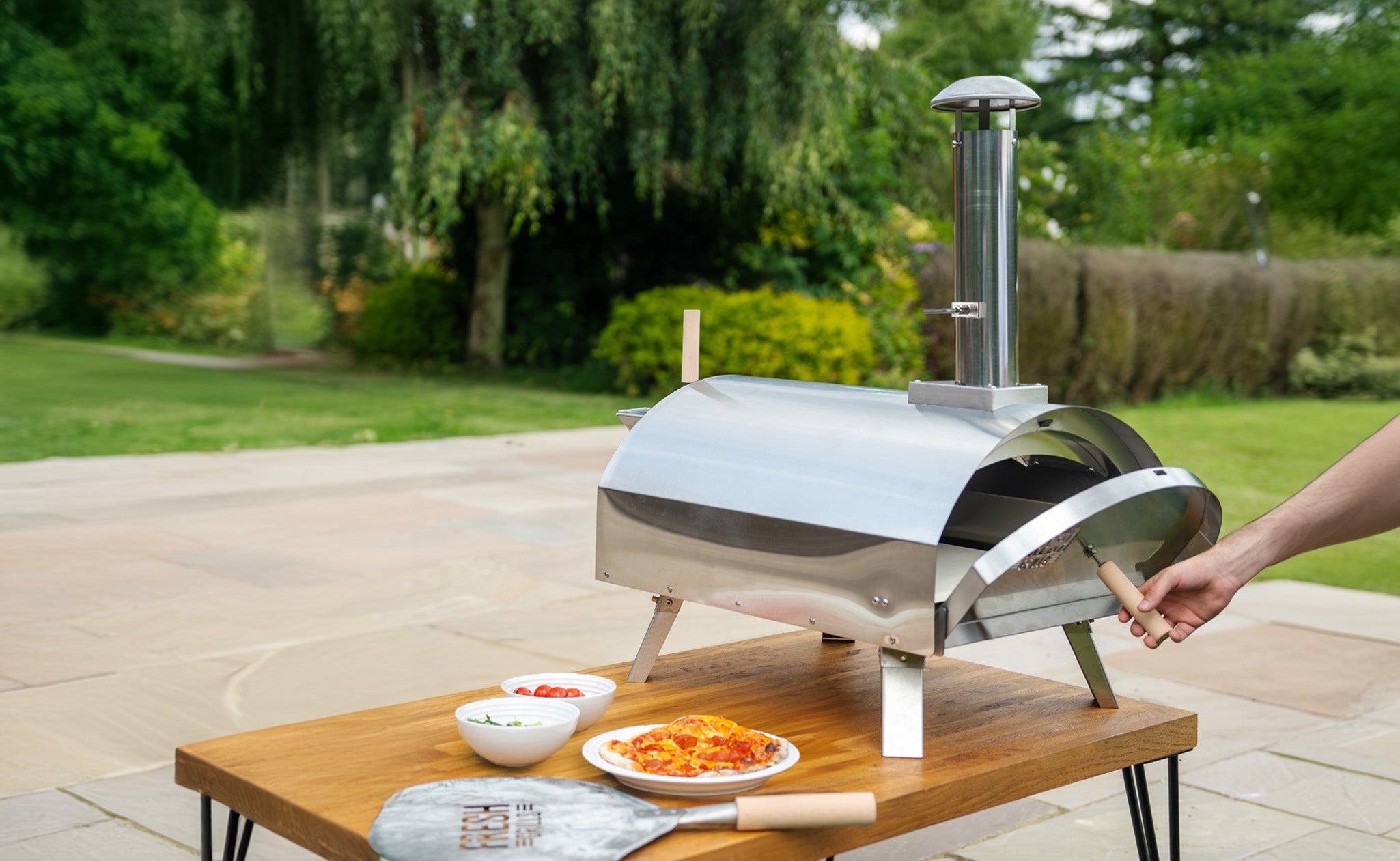 Fresh Grills Free Standing Extra Large Pizza Oven with Prep Stations ...